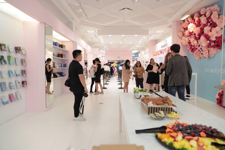 Beautytap Taps Into The Retail Scene At South Coast Plaza As The Ranks ...