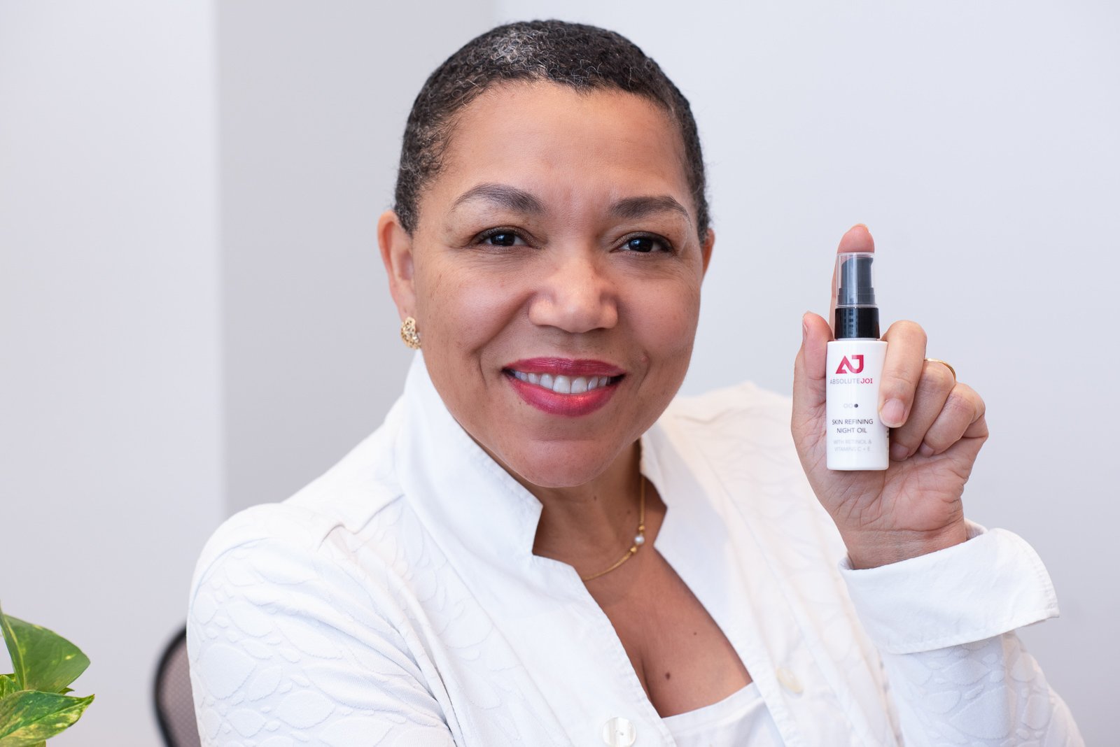 Anne Beal, The 57-Year-Old Black Founder Of Skincare Brand AbsoluteJOI ...