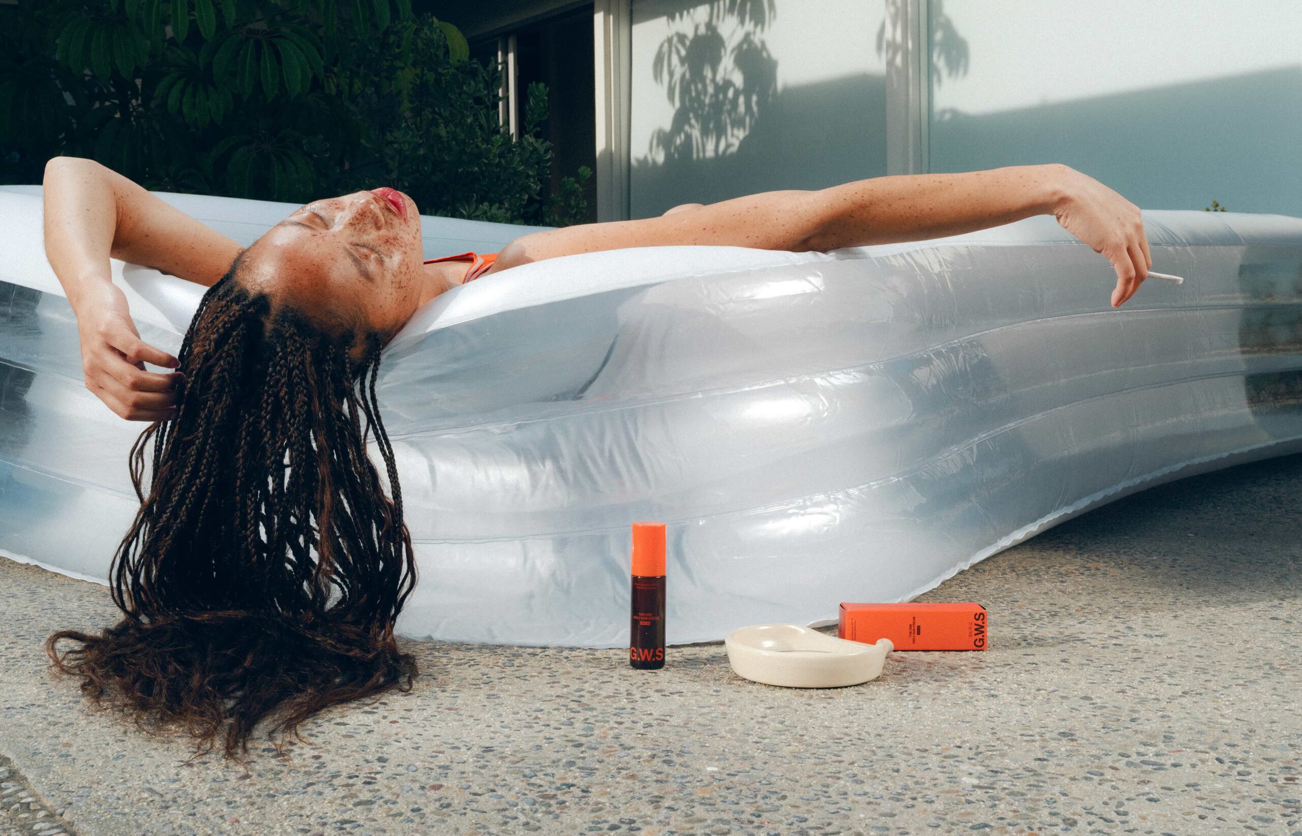 Everlane Alums Give Mineral Sunscreen A Luxury Skincare Twist At New ...